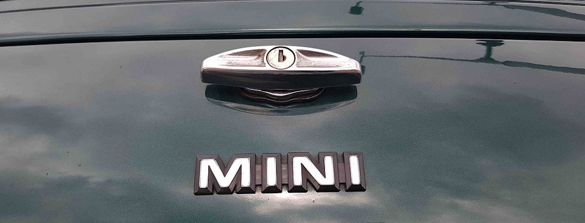 · Aitor y su Rover Mini · "el perdigón" - Coche Clásico